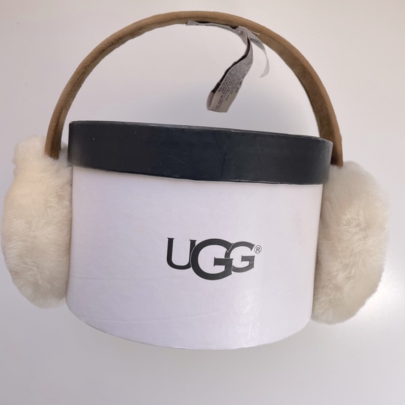 UGG | Accessories | Brandugg Colortan Outer Bandwith White Sheepskin ...